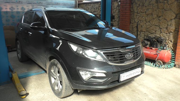 Пропала зарядка снятие и установка генератора на KIA Sportage 2,0 Киа Спортейдж 2012 года