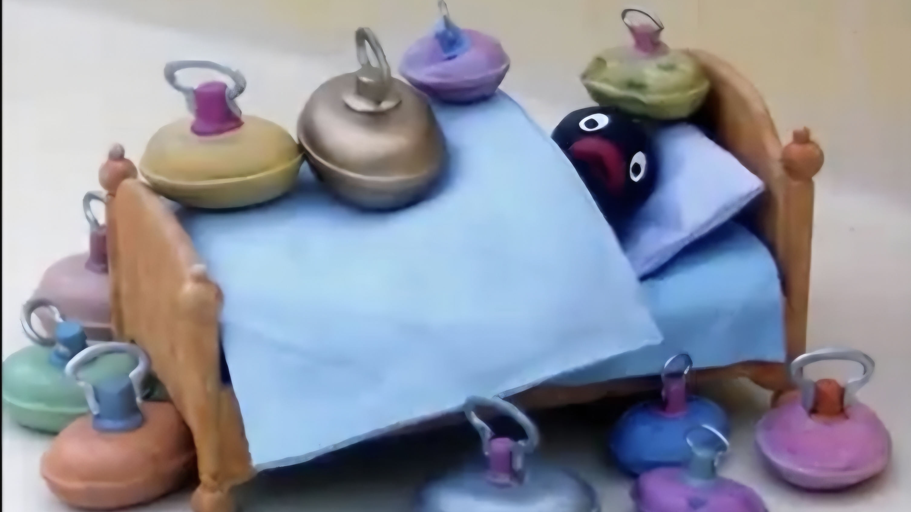 МУЛЬТИК ДЛЯ ДЕТЕЙ ПРО ПИНГВИНОВ 🐧🐧. ПИНГВИН ПРОВАЛИЛСЯ В ЛЕДЯНУЮ ВОДУ😱. МУЛЬТФИЛЬМЫ ДЛЯ ДЕТЕЙ.