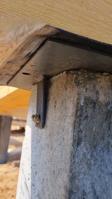 Обвязка (ростверк) из бруса для свайного фундамента