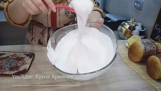 Глазурь без яиц (сахар, вода и желатин).