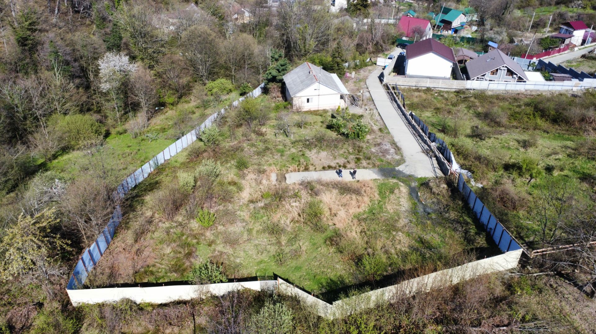 Инвестиция в будущее: 36 соток под коттеджный посёлок в Сочи — вид на горы, вся инфраструктура рядом