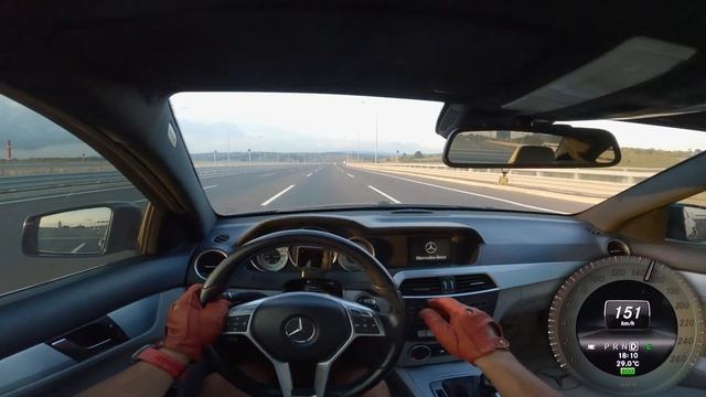 MERCEDES BENZ C 180 AMG 2012 года выпуска. 0–100 км/ч.