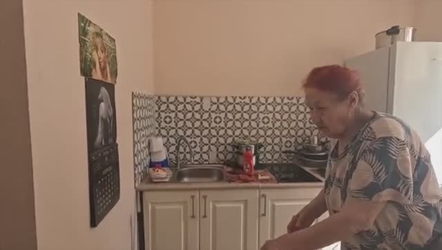 Жизнь вне  орхидей- реакция МАМЫ на кухонный фартук ЭТОГО я и ожидал