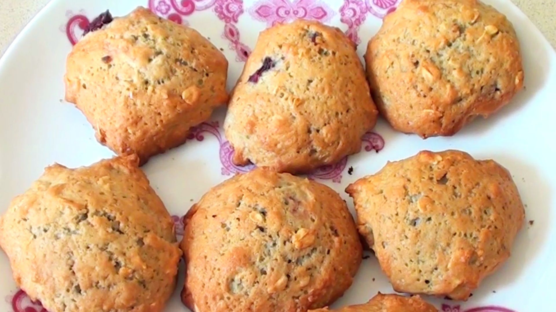 Овсяное печенье рассыпчатое с ягодой простой - рецепт