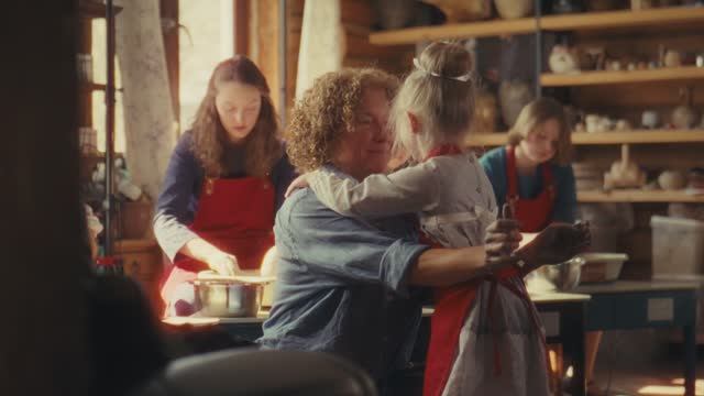 Несите миру мир