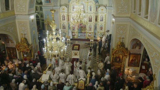 Пасхальное Богослужение в Свято-Петропавловском соборе Луганска. 12 апреля 2026  г.