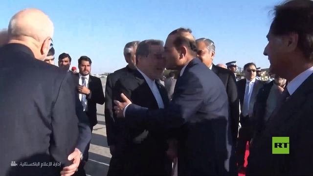 الوفد الإيراني يغادر باكستان بعد انهيار مفاوضات السلام مع الأمريكيين