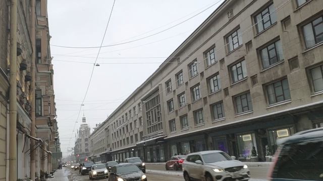 Зимой по улице Садовой Питер