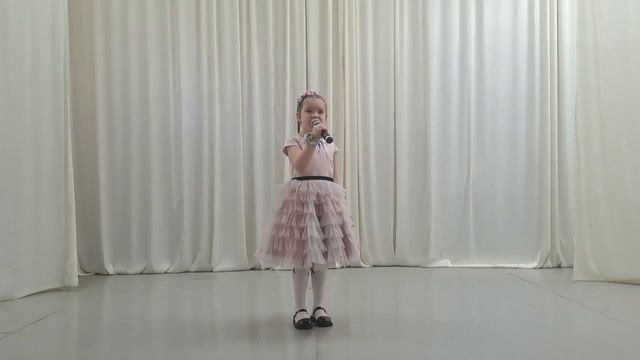 АЛЕКСАНДРА СЕРЁЖЕЧКИНА Тюльково " Наша Бабуля