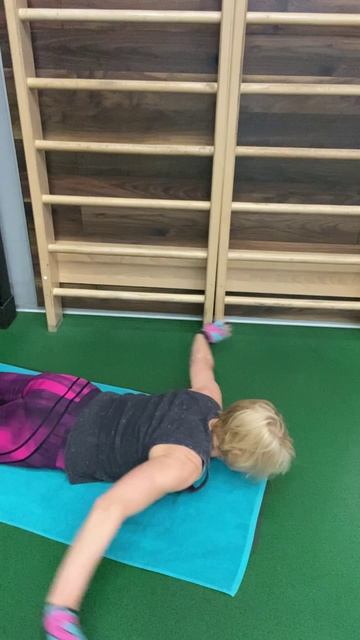 Упражнения для красивой осанки