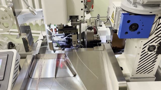 Автоматическая линия резки и опрессовки JU-NIK SF201