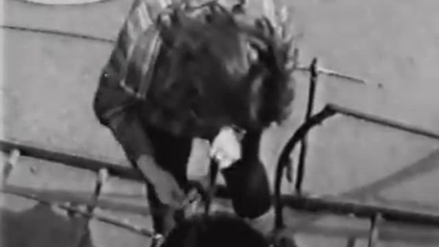 Пропуск паводка через плотину Саяно-Шушенской ГЭС. 1980 год.