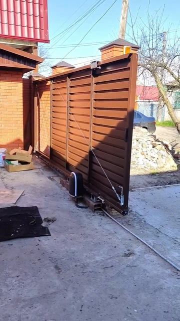 Откатные алюминиевые ворота с калиткой