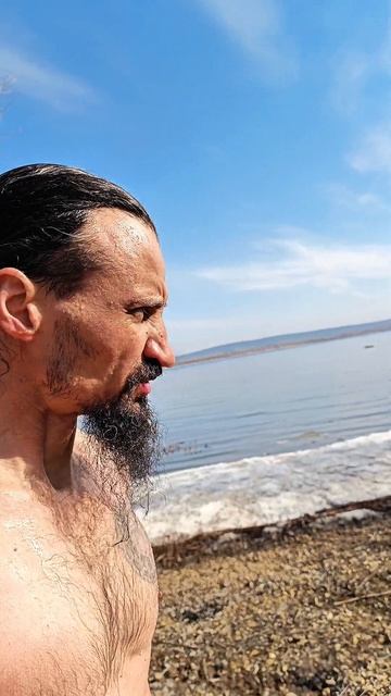 Лёд сошёл, лезем в воду...