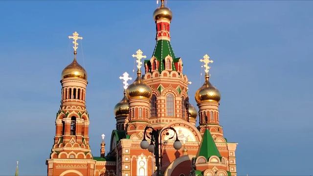 Пасхальный колокольный звон в Благовещенском соборе Йошкар-Олы