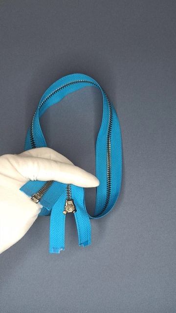 Молния, разъемная, 65 см, Т-5, синяя/темный никель, Артикул 04622