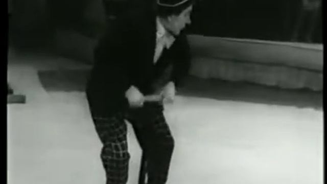 Юрий Никулин и Михаил Шуйдин. Насос.