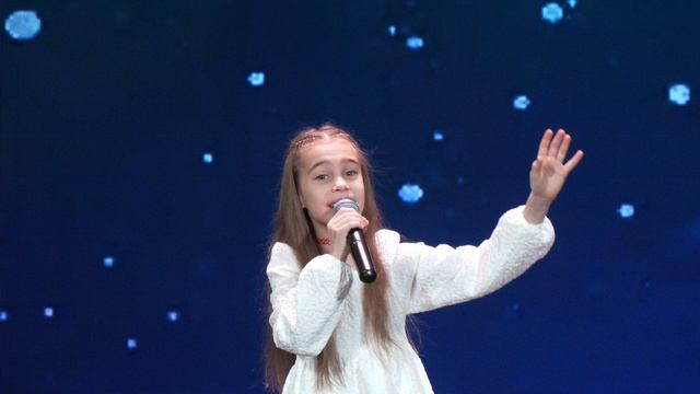 466. Муратова Мария, г. Екатеринбург. Я построю маяк до неба (М. Дунаевский, М. Бартенев, А. Усачёв)