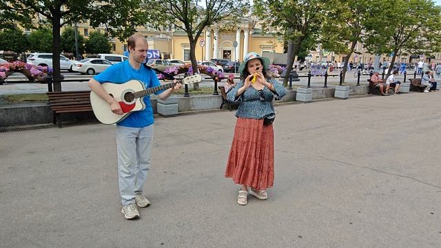 Стритуем вместе Христиной Weber на Сенной площади, лето 2022 года