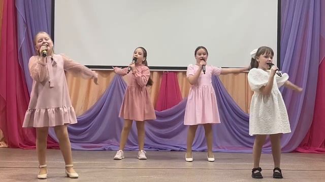 Вок.анс-ль ДЕВЧАТА -Раз, два, три, четыре ДШИ