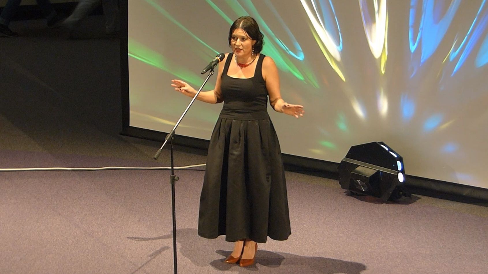 Квартет. Исполняет Татьяна Конькова. За роялем Татьяна Уваркова