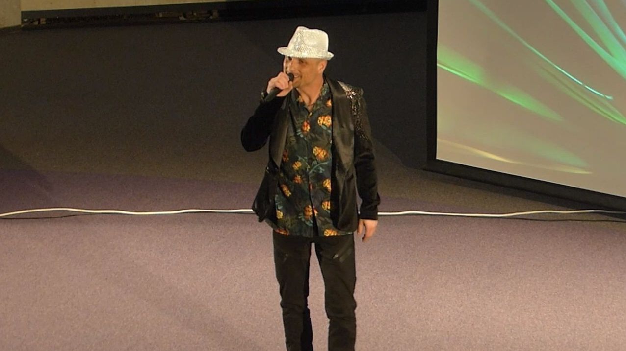 Этот город. Исполняет Сергей Кропов