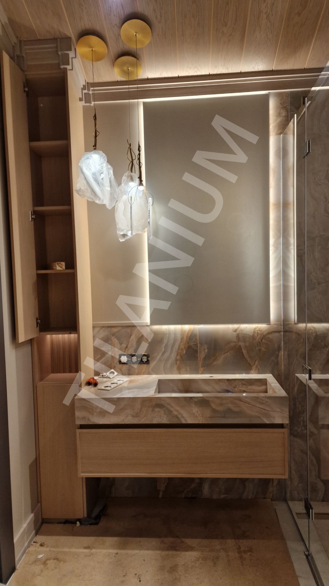 Зеркало с тыльной подсветкой по всему периметру