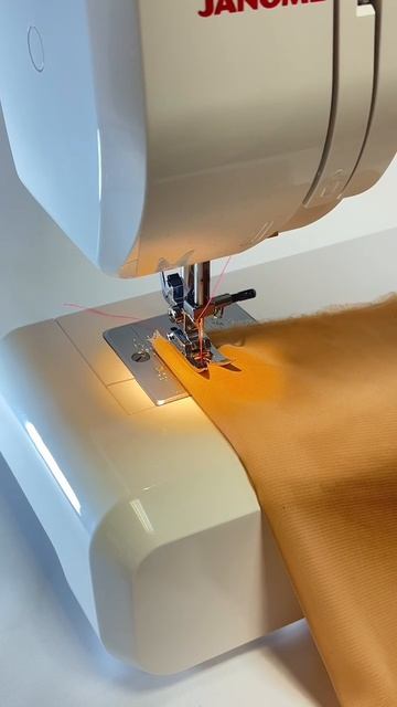 Электромеханическая швейная машина Janome 2121