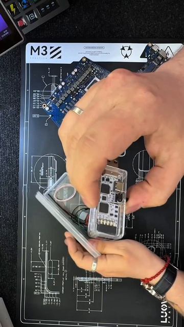 Русский программатор, который заменяет всё? Проверили универсальное решение