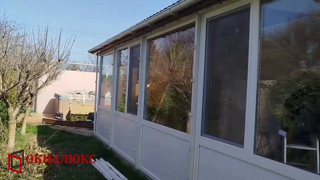 Один из вариантов остекления веранды в металлопластиковом профиле. ОКНАЛЮКС Севастополь