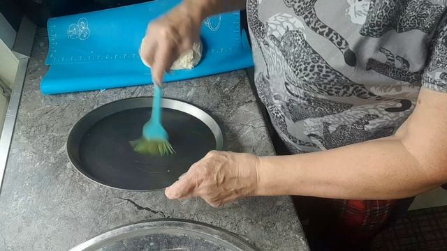 РЕШИЛА ПРИГОТОВИТЬ ПИЦЦУ, ОСМАТРИВАЮ РАСТЕНИЯ В ПАЛИСАДНИКЕ