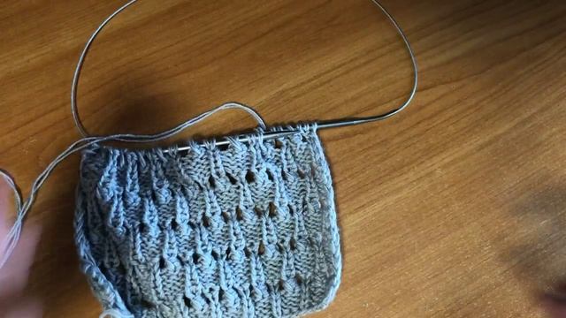 Классный узор спицами с узелками для ваших изделий