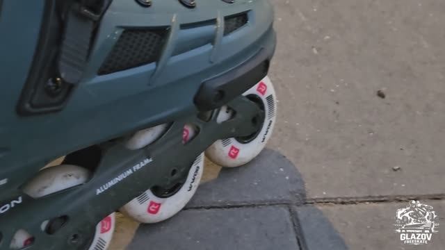 Ролики. Первый выезд в 2026 | Катаю по ночному городу | Глазов