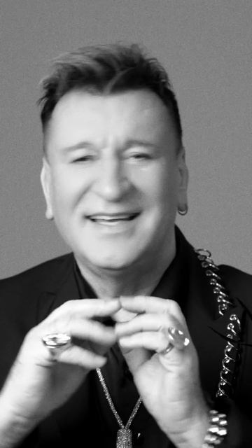 Иногда (New Version) в ЧБ – новая классика