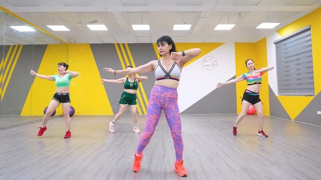 Eva Zumba 250502