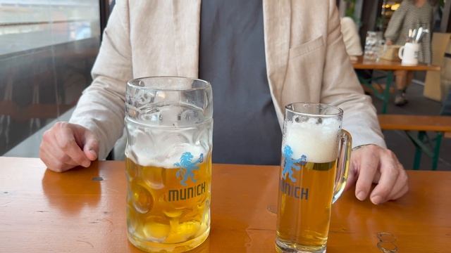 Карл Лагерфельд в Мюнхене.