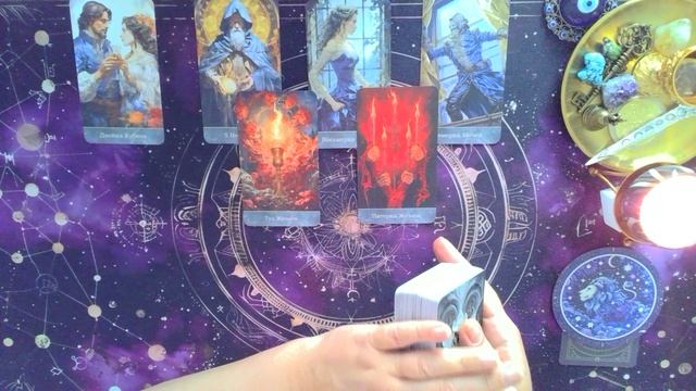 Лев.Май месяц.