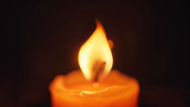 Свечи горящие Футажи для видеомонтажа скачать free