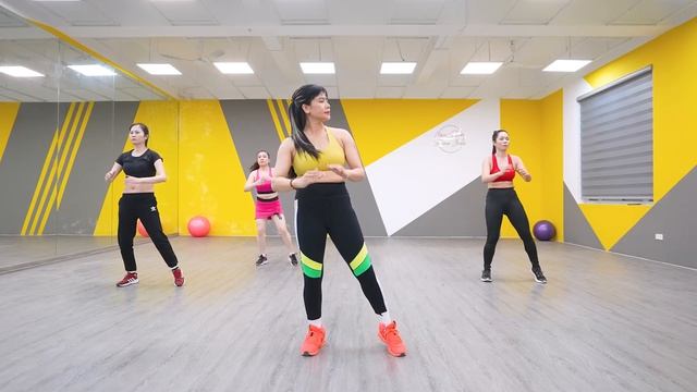 Eva Zumba 250407