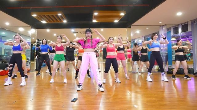 Eva Zumba 250418