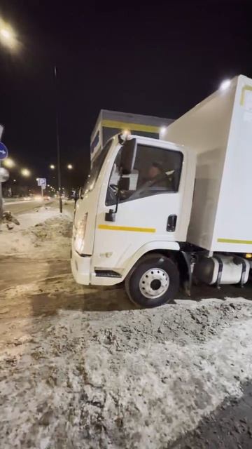 Выдача СТО "Молния": коммерческий автомобиль СДАК  (SDAK) с  изотермическим фургоном