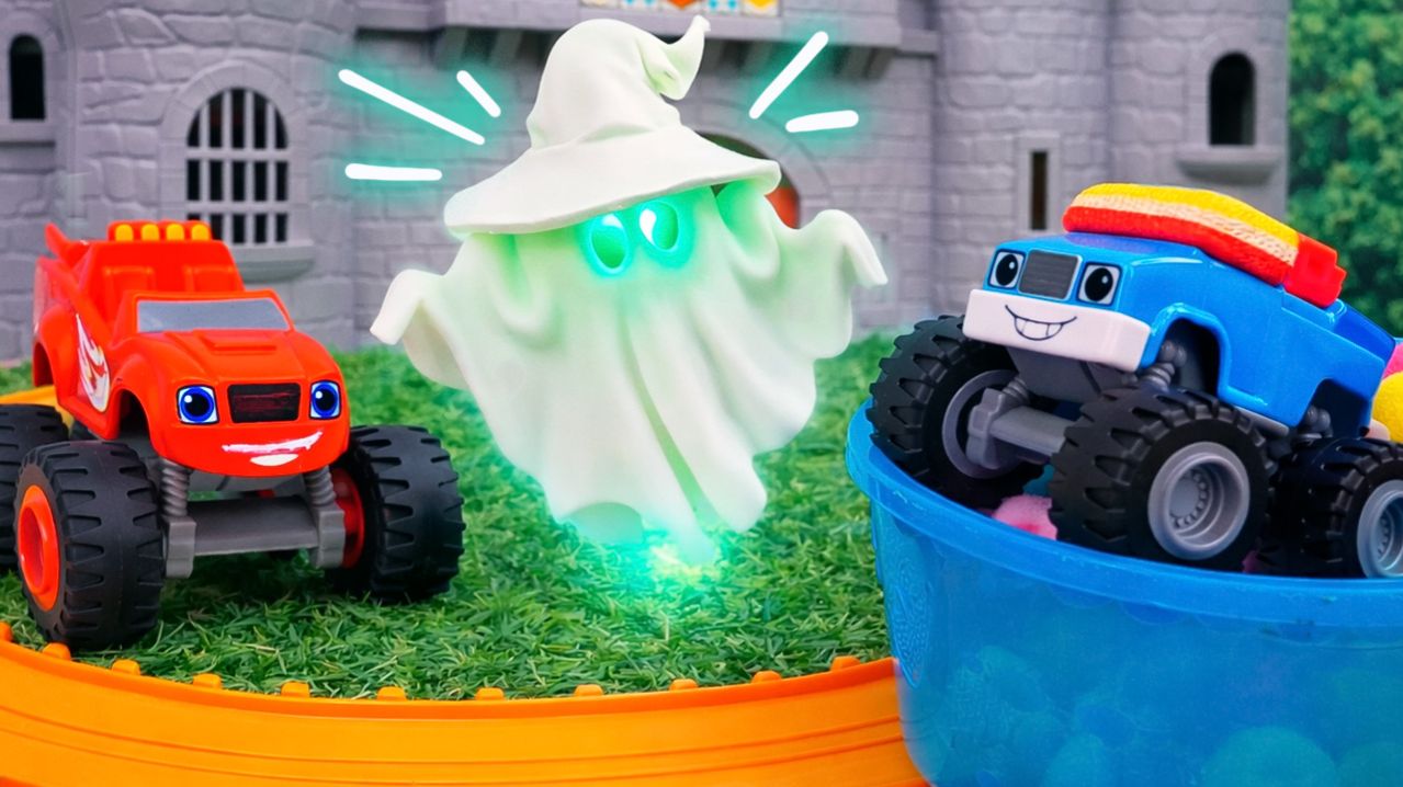 Вспыш и Чудо-машинки в парке аттракционов | Игрушки и приключения