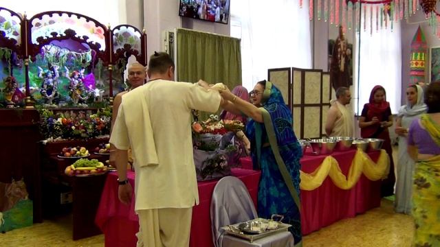 1 - 18.08.16. Баларама-пурнима в КЦ Гаура-абхишека-1ч