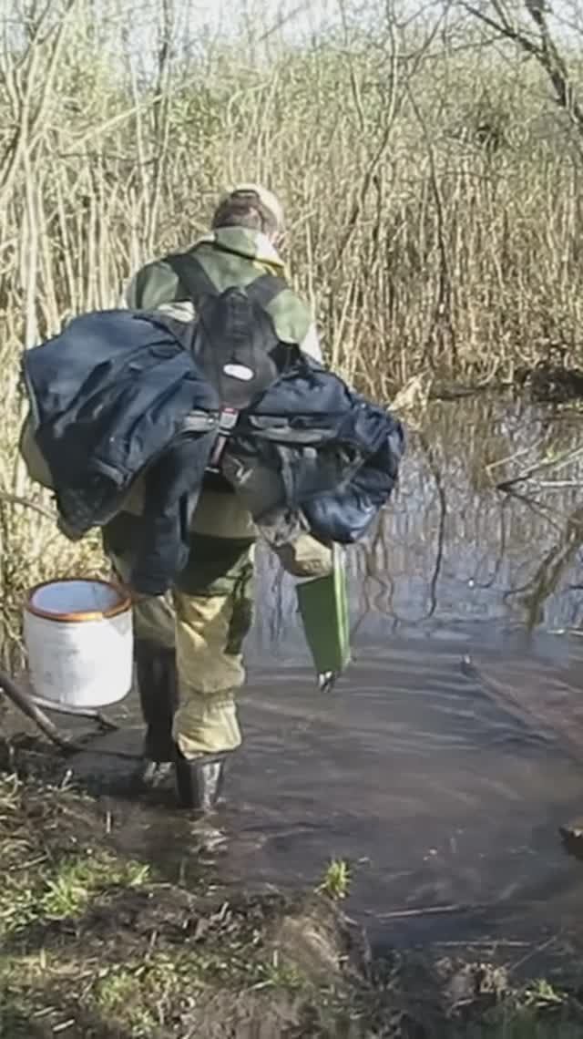 Тяжела и нелегка жизнь простого рыбака )))