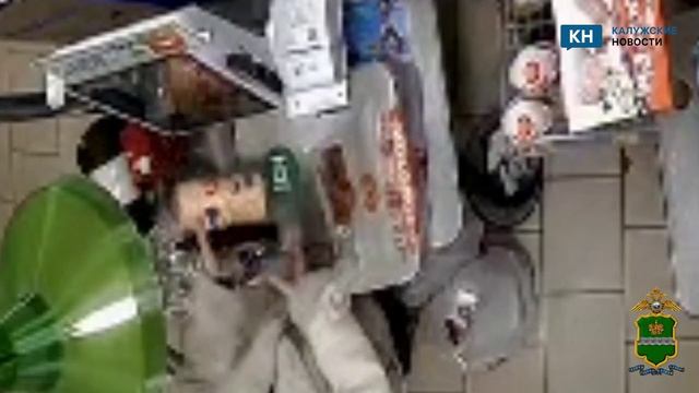 Молодая калужанка обокрала магазин на 16 тысяч рублей