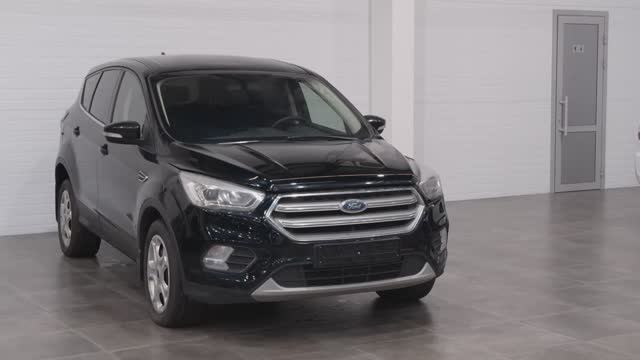 Автомобиль Ford Kuga Black 2019 с пробегом в автосалоне Аврора в Краснодаре (3631)