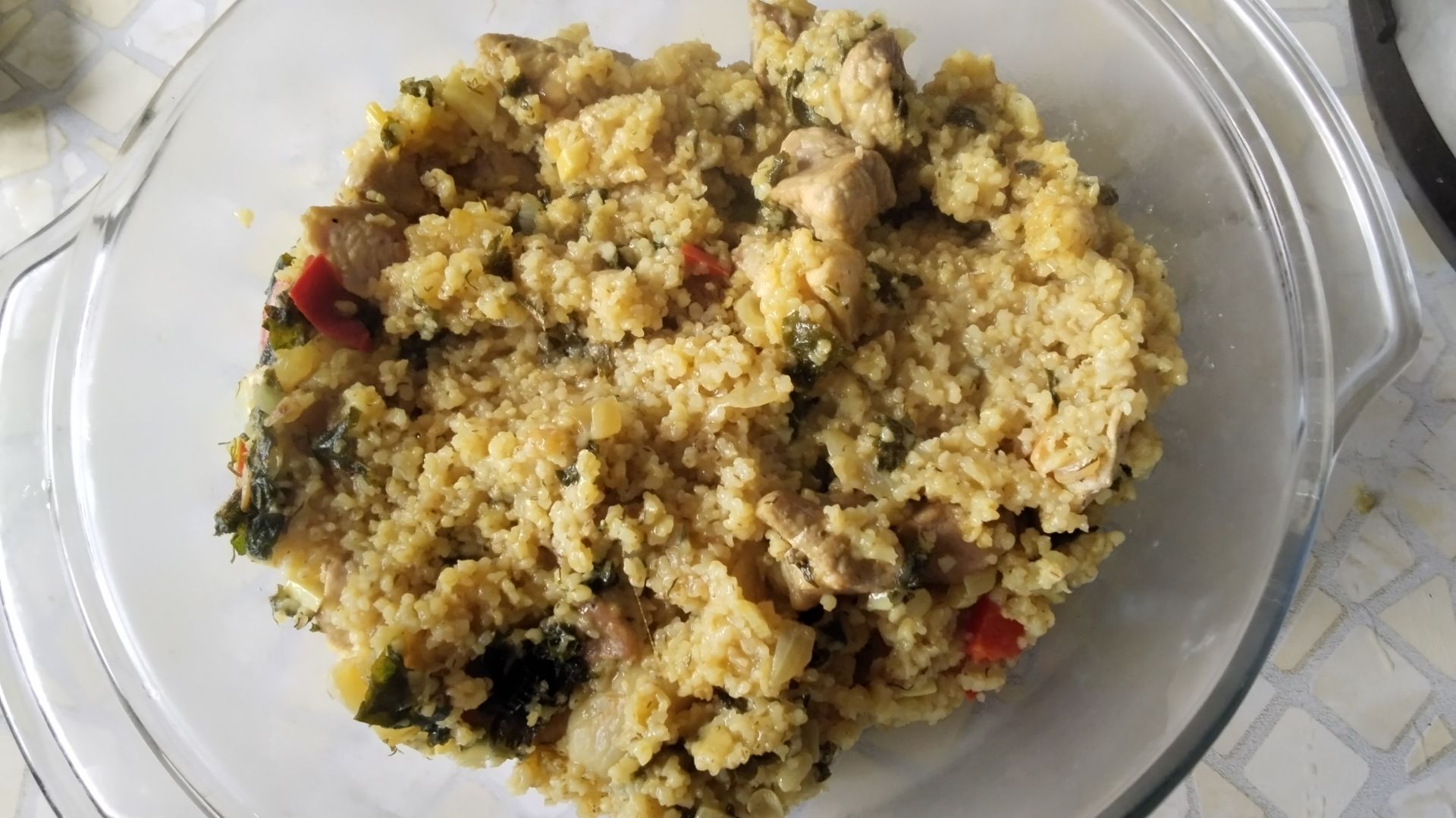 Ячневая каша с мясом и крапивой в мультиварке