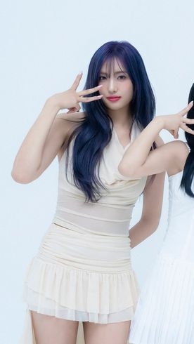 пытаемся поймать Айшу из Everglow💜)) #SUPERBEARDESERT