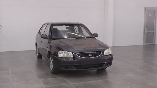 Автомобиль Hyundai Accent в автосалоне Аврора в Краснодаре (9317)