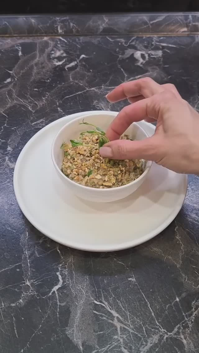 Пикантная закуска из баклажанов.